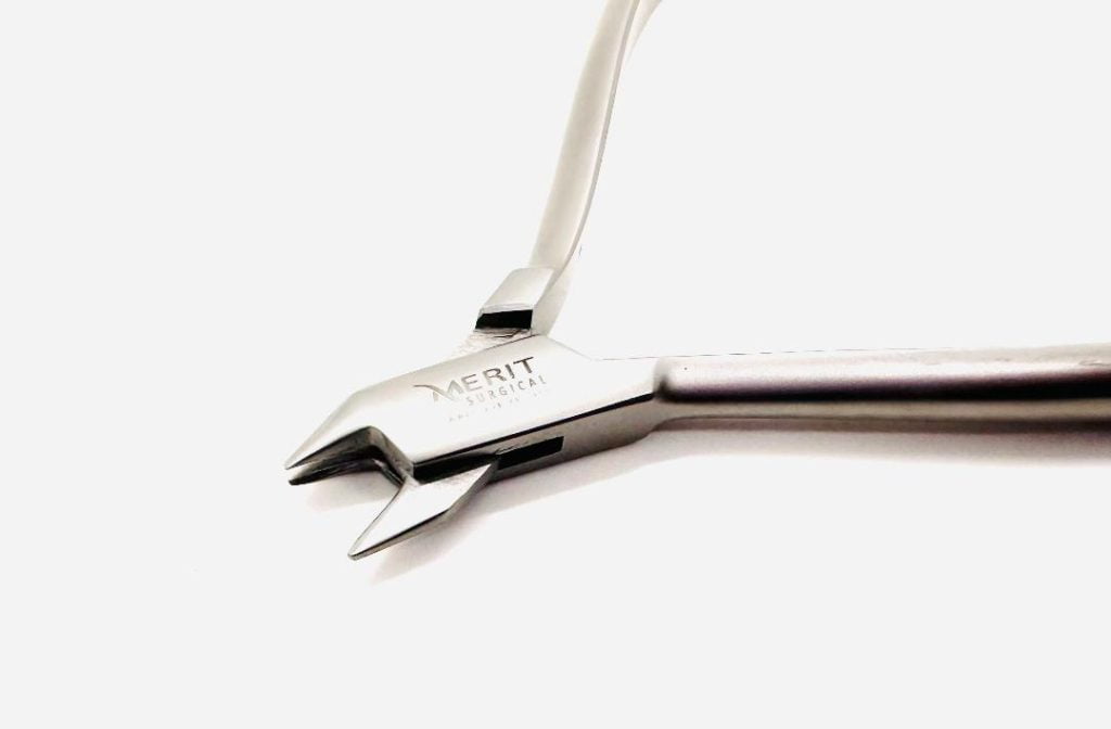 Three Prong Orthodontic Plier - Merit Surgical